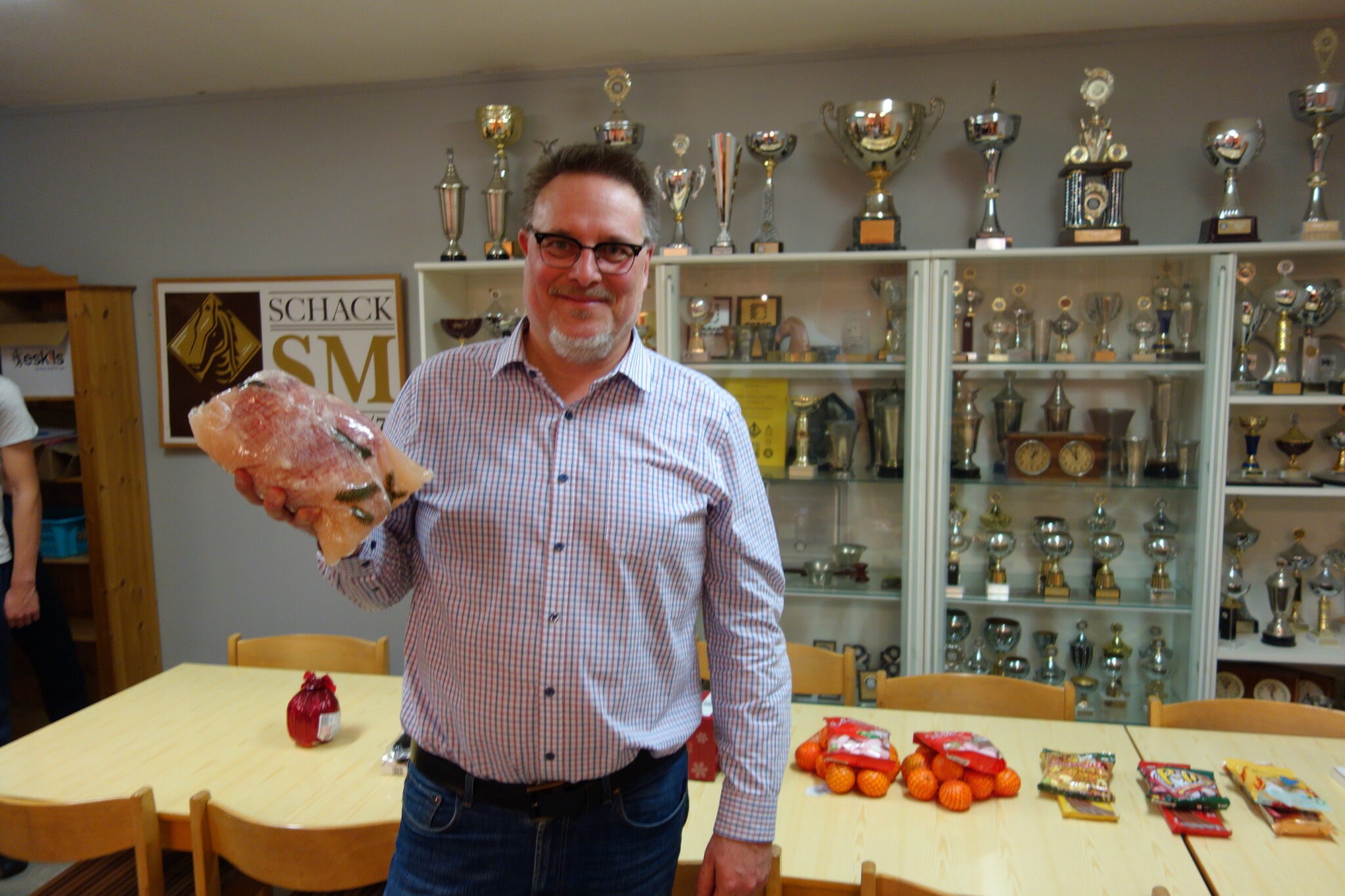 Inbjudan Lusseblixten / Lars-Göran vann skinkan! – Skara Schacksällskap